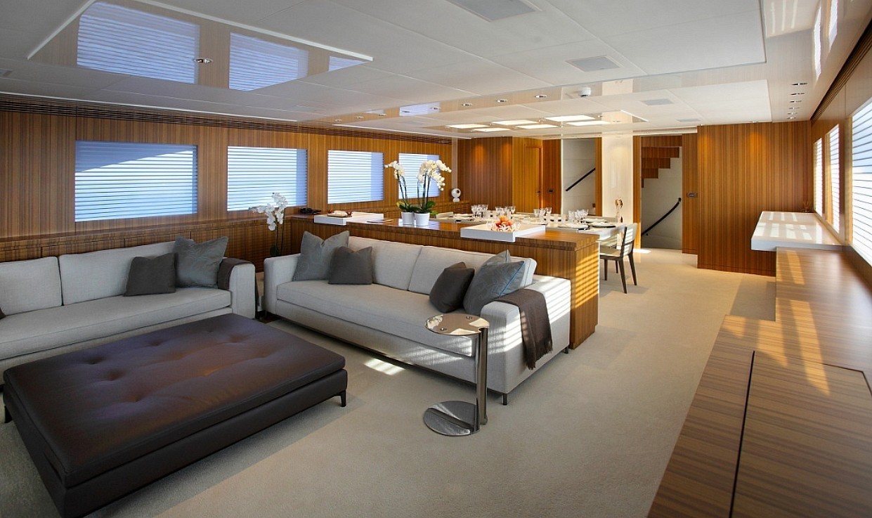 SEA SHELL Yacht Charter Details, Fittipaldi | CHARTERWORLD Luxury ...